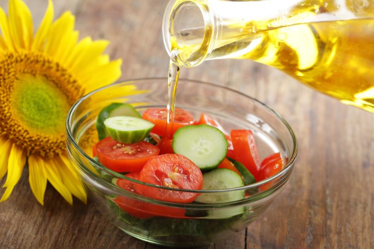 Óleo de girassol: Principais formas de utilizar e seus benefícios